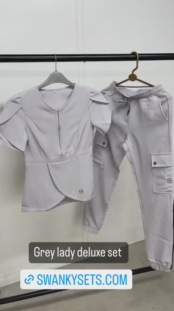 Grey lady deluxe set 🤩 – Swankysets